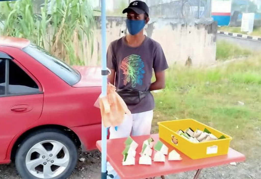 Gurubaran's Nasi Lemak Escalates From 40 To 120 Packet A Day! - Varnam ...