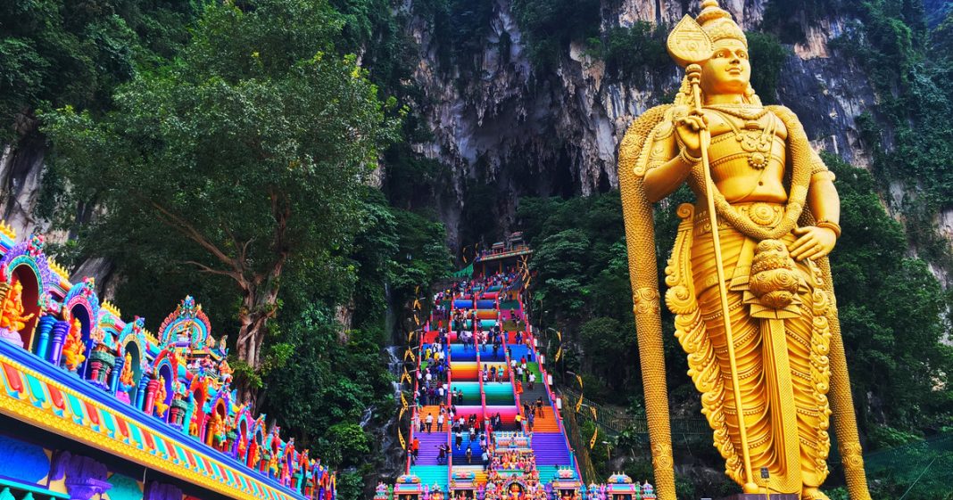 The History Behind Our Historical Batu Caves Temple! - Varnam Malaysia