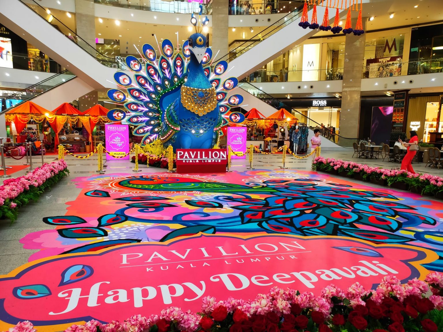 Spectacular Deepavali Decorations In Pavilion, Intermark Mall & Da Men ...